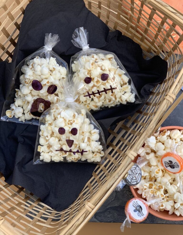 Halloween pynt og slikposer - Sabinas Verden